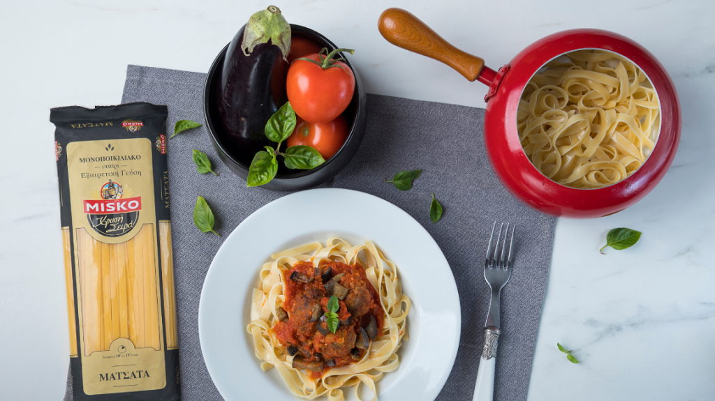 Συνταγή για Ματσάτα με κεφτεδάκια και μελιτζάνες - MISKO