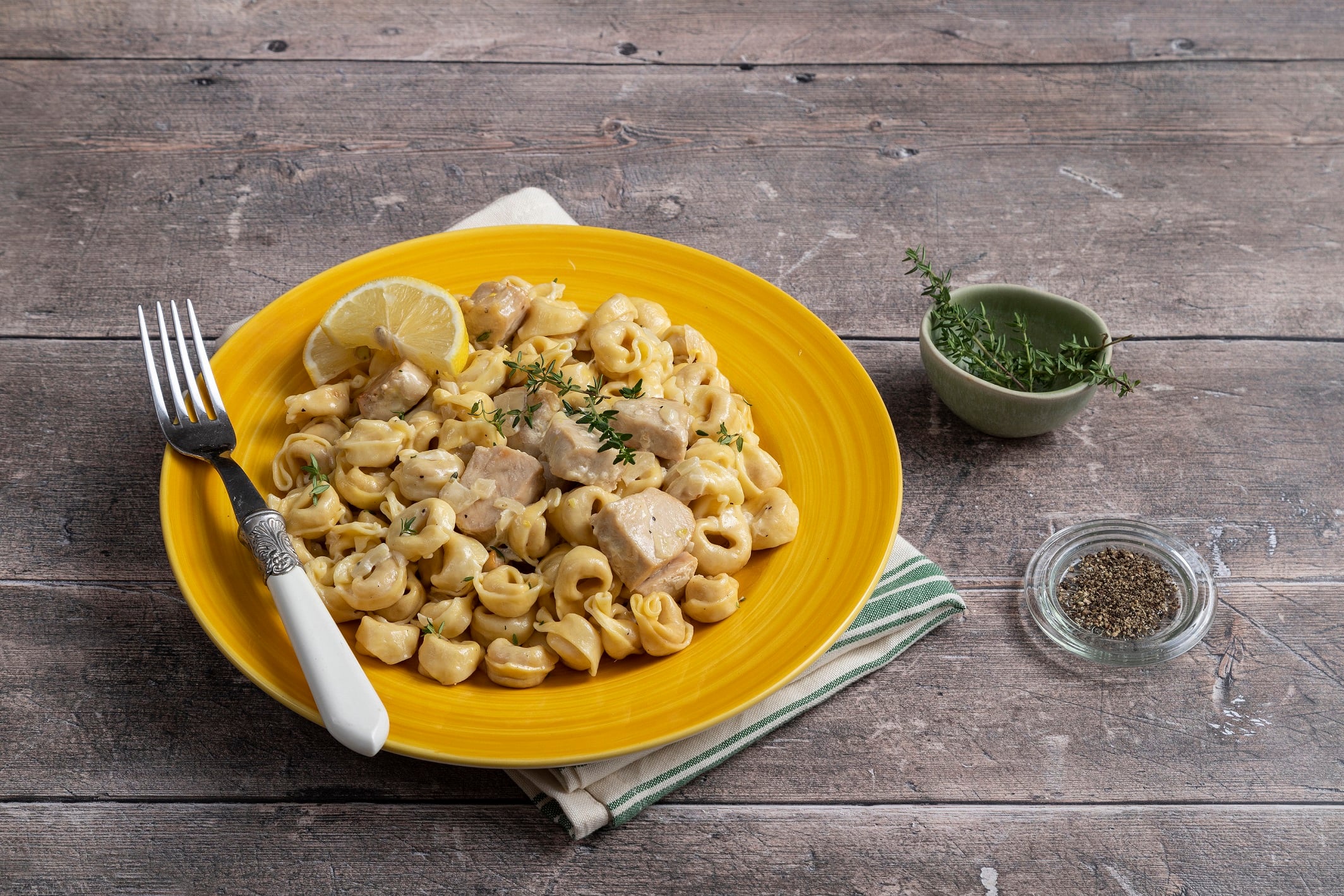 Συνταγή για Τορτελίνι με κοτόπουλο και κρέμα γάλακτος - MISKO